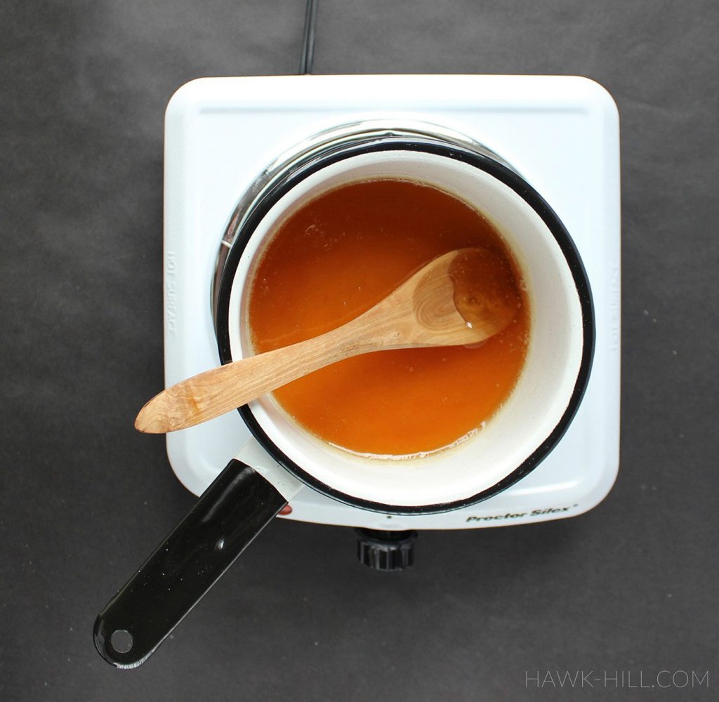 How to Decrystallize Honey Permanently with Simple Chemistry | Hawk Hill