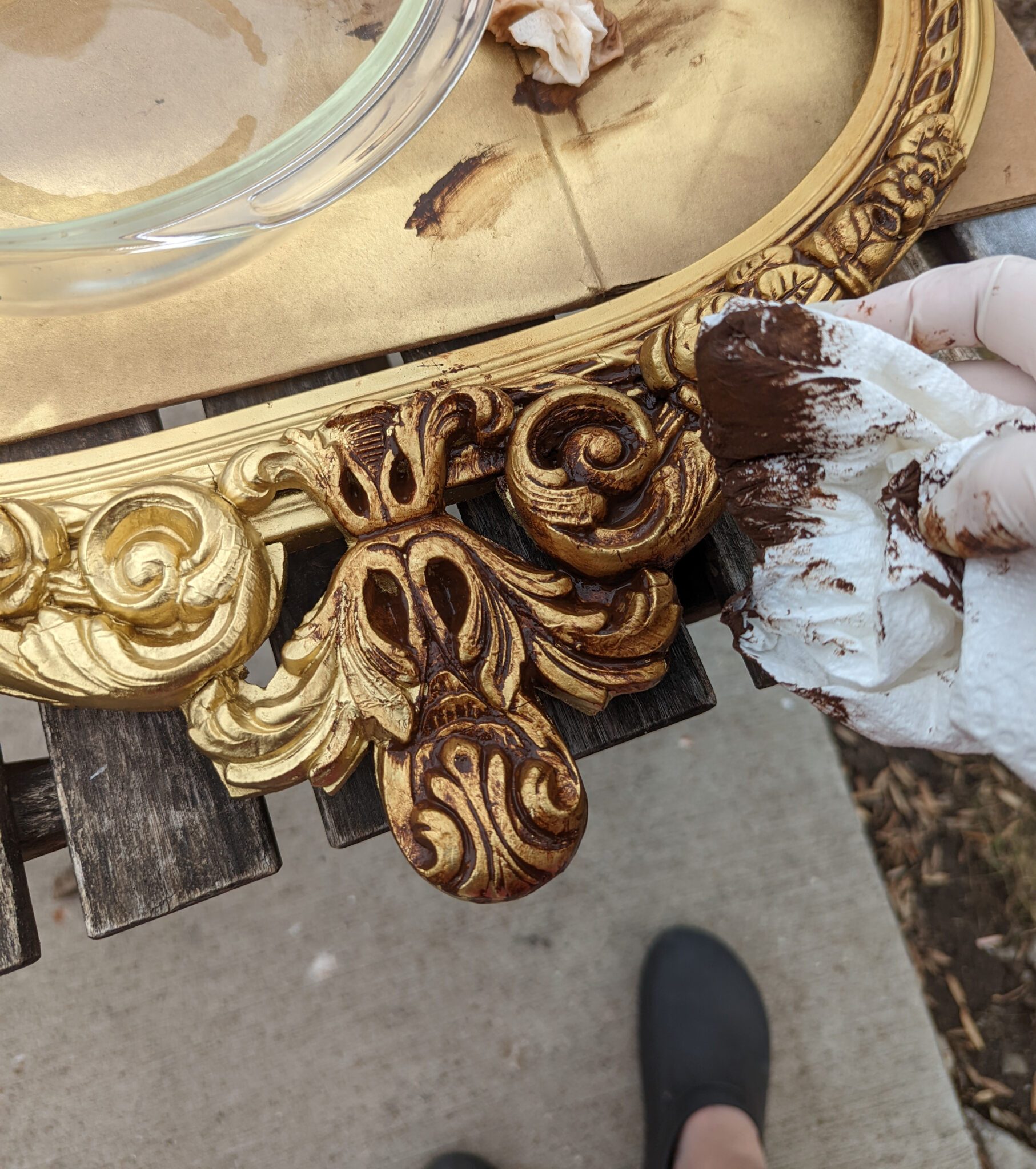 DIY: My Method for Painting an Antique Gold Patina Finish on Frames ...
